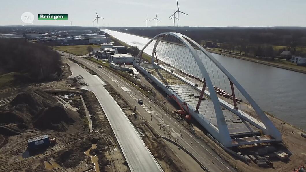 Enorme brug in Beringen bijna klaar om over Albertkanaal geplaatst te worden - TV Limburg