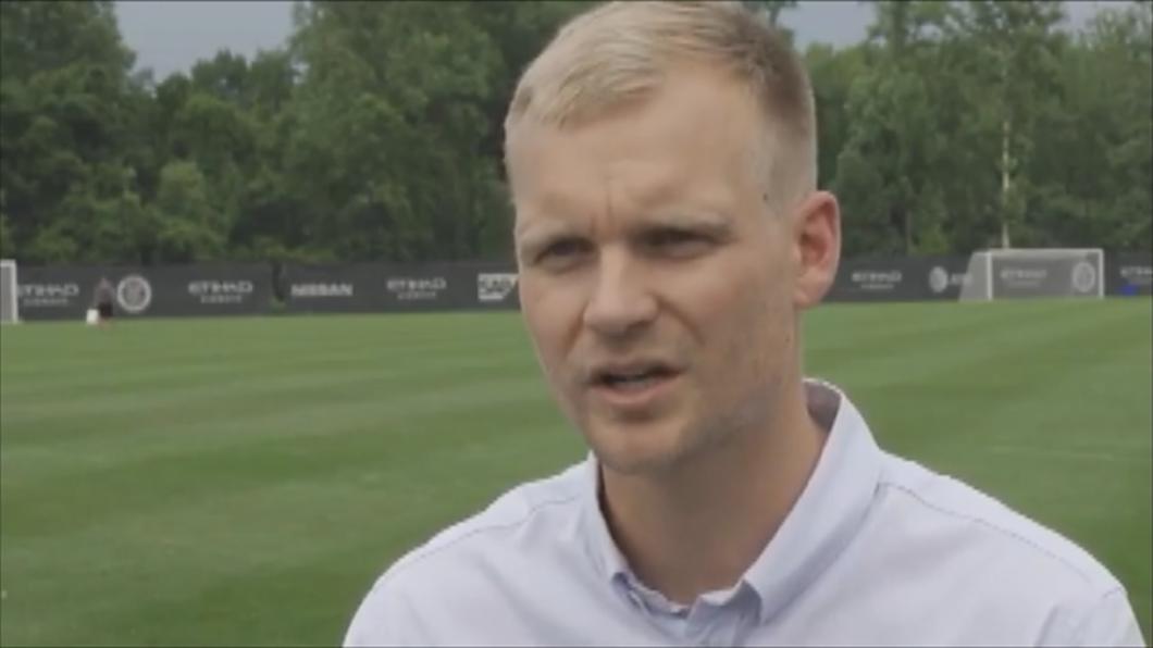 Met Brit Liam Manning krijgt Lommel SK een nobele onbekende als trainer ...