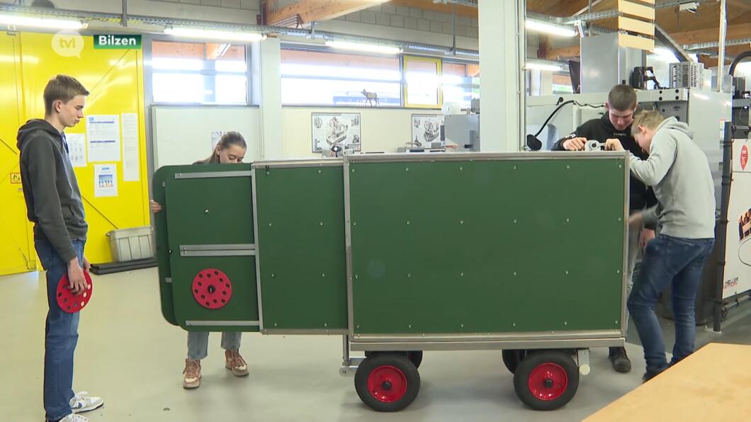 Bilzerse leerlingen maken mobiele school voor slachtoffers Turkse ...