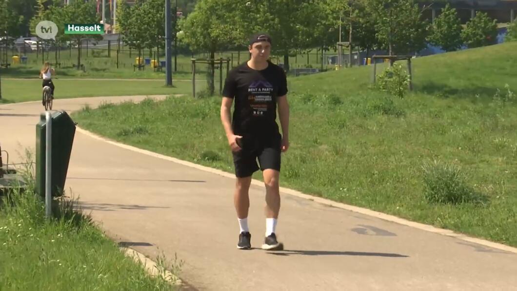 22-jarige Jarno Gysens wandelt 24 uur aan één stuk tijdens levensloop ...