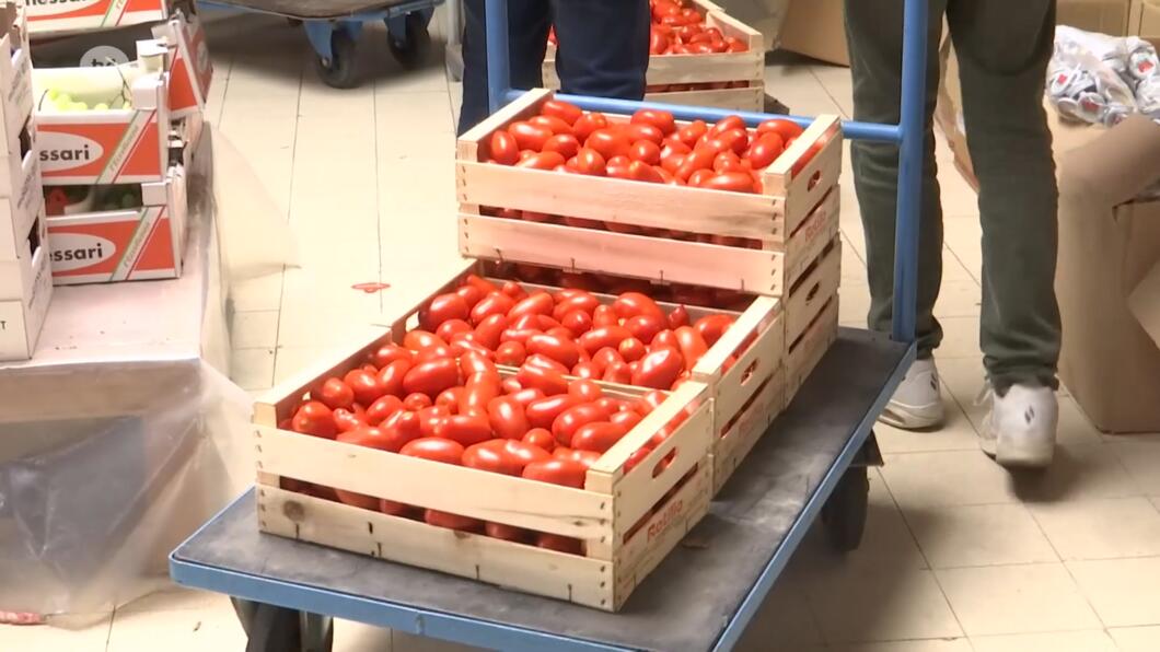 Stormloop voor Italiaanse tomaten van Genkse Manuela - TV Limburg
