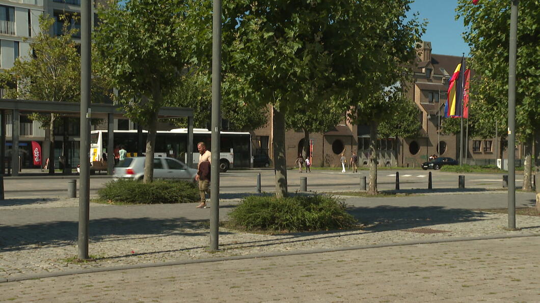 Buschauffeurs in Limburg staken na twee gevallen van agressie in Hasselt en Peer - TV Limburg