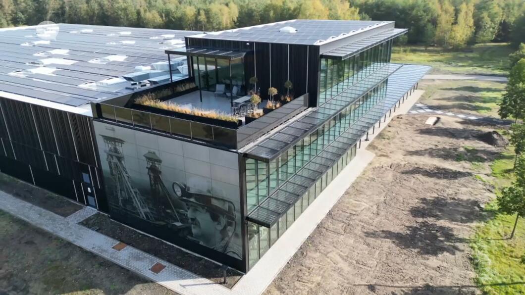 Toekomstfabriek: Soltech wil wereld veroveren met zonnepanelen in ...