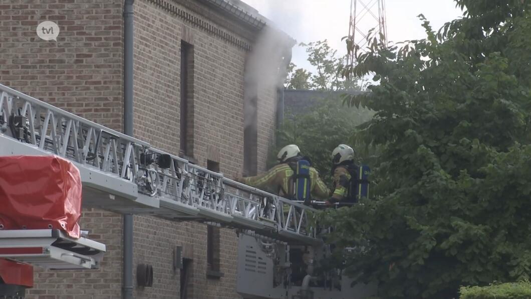 Living onbewoonbaar na brand in Hasselt - TV Limburg