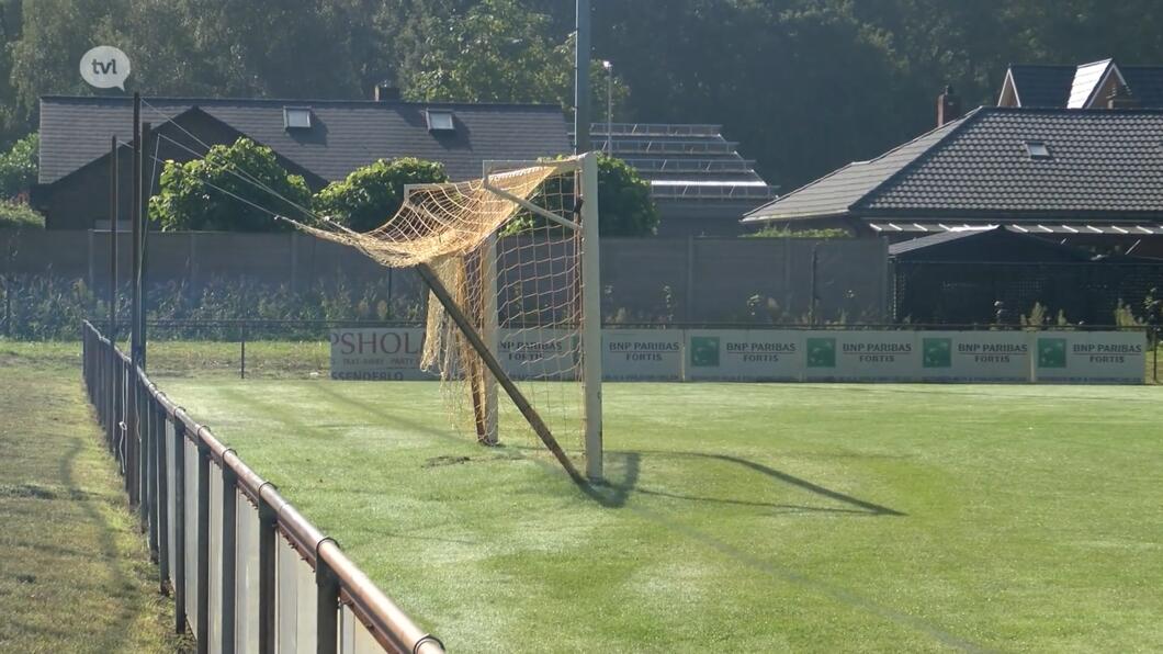 16-jarige voetballer die in elkaar stuikt op training is overleden - TV Limburg