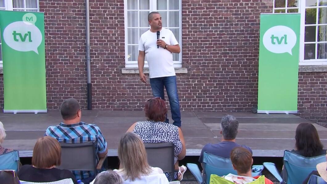 Yannick Noben geeft Truienaren voorsmaakje van eindejaarsconference tijdens extra TVL Vertelling ...