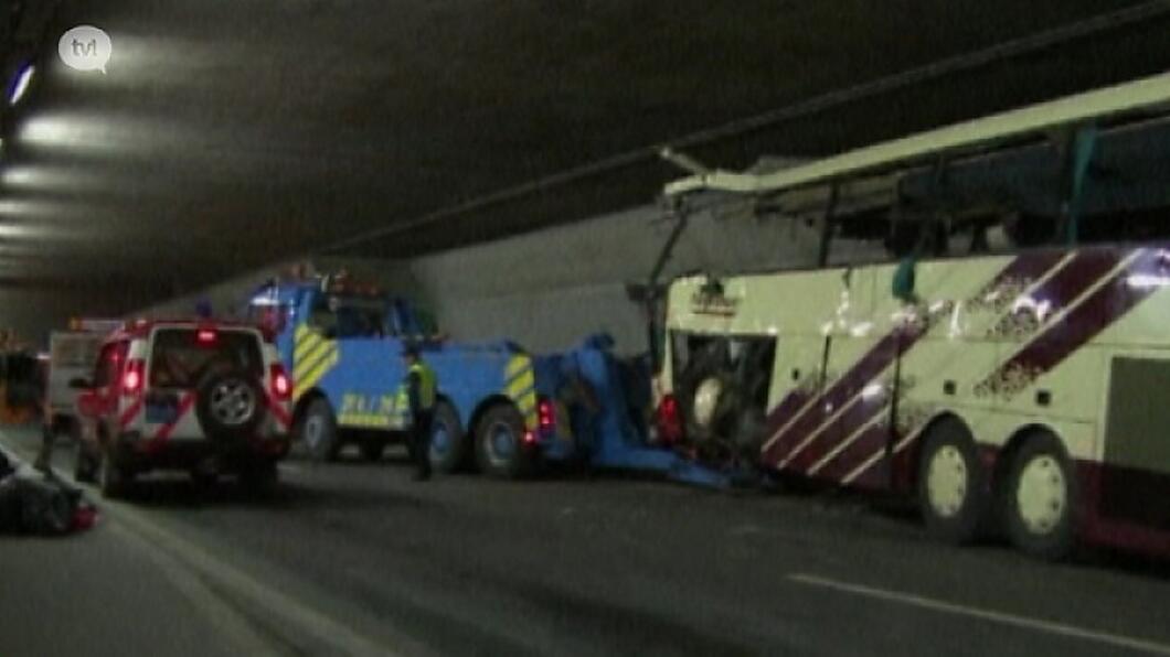 Onderzoek busramp Sierre definitief geseponeerd - TV Limburg