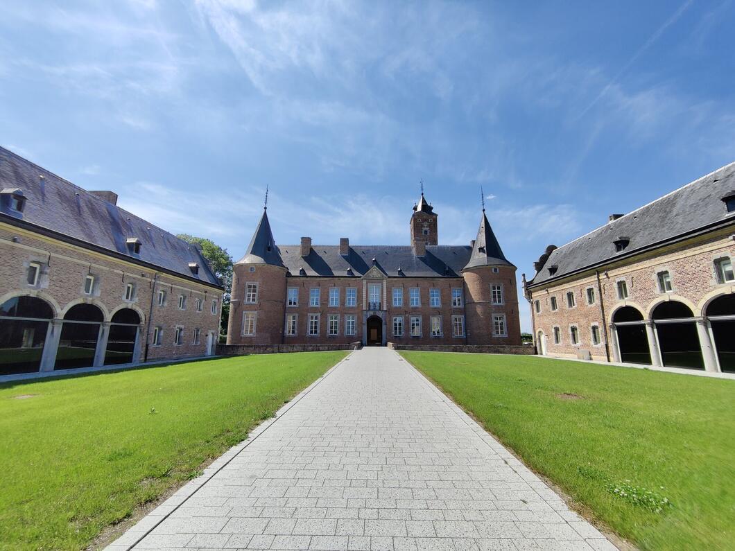 Wat wordt de nieuwe naam van Bilzen en Hoeselt? Volg het live op TVL ...